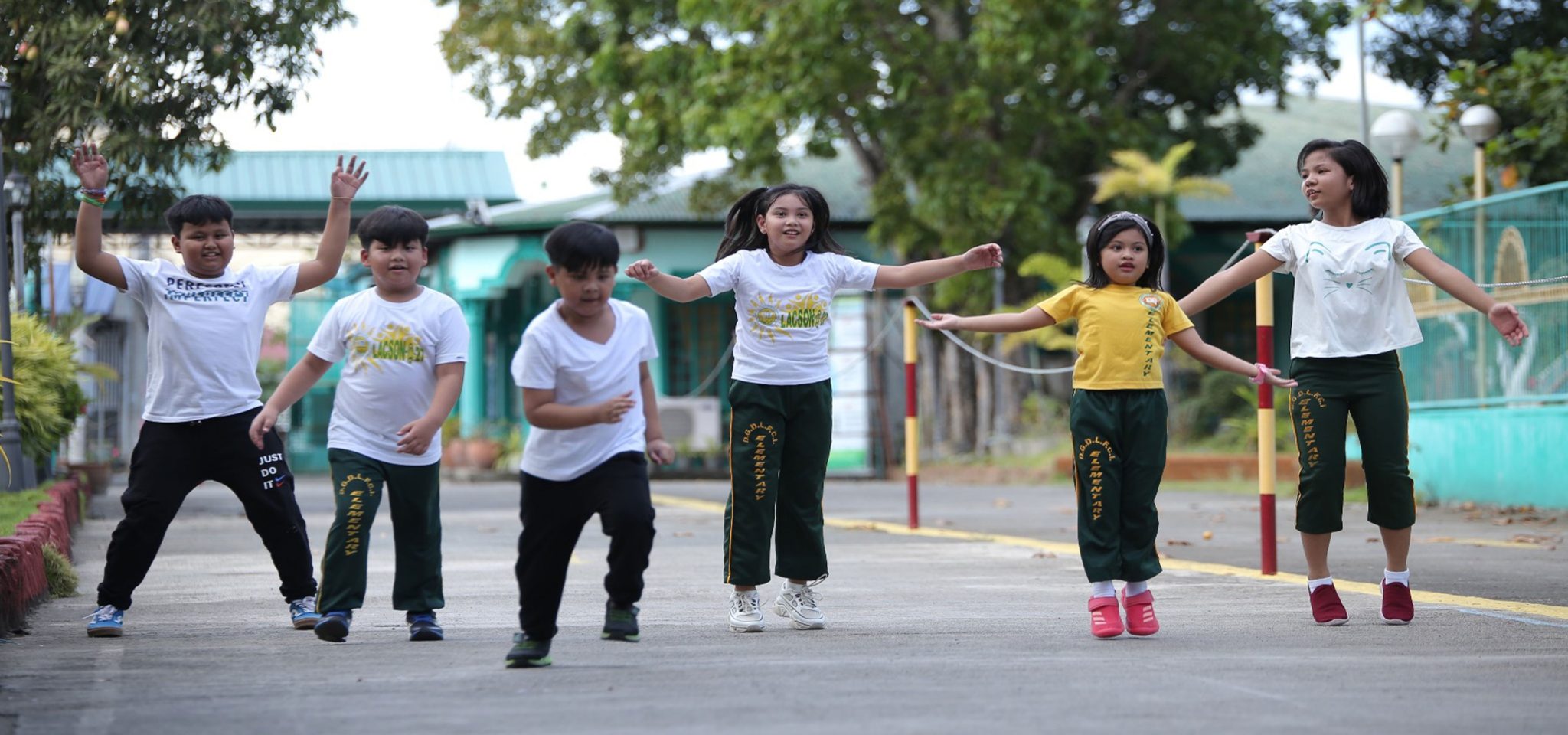 Homepage - Gloria Lacson Colleges