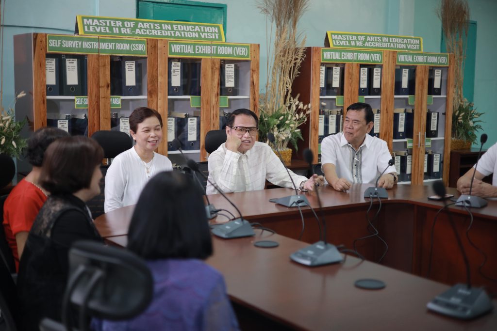 Homepage - Gloria Lacson Colleges