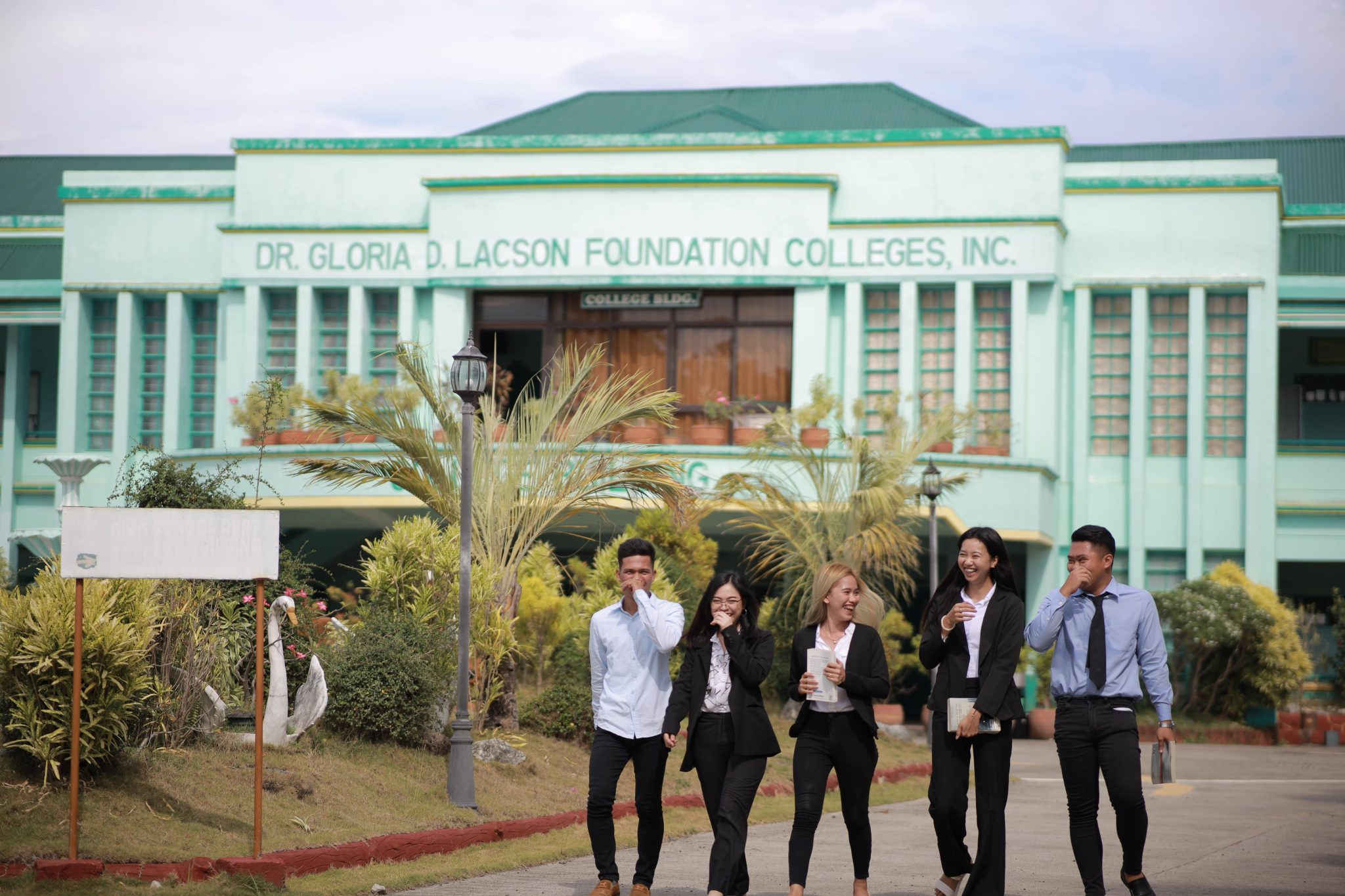 San Leonardo Campus - Gloria Lacson Colleges