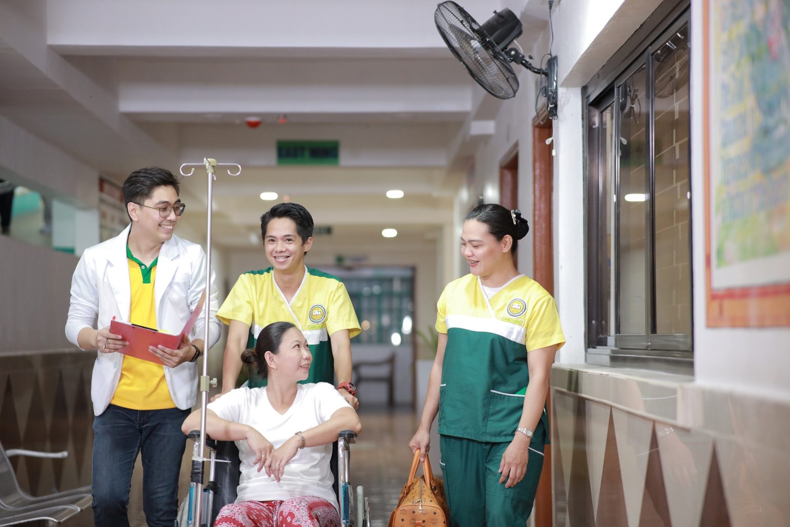 Homepage - Gloria Lacson Colleges
